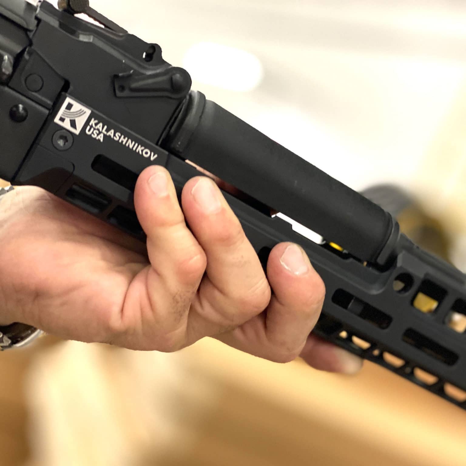 KR-103 M-LOK Rail (Black) - KUSA